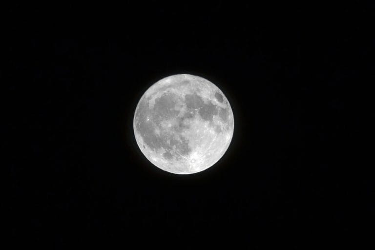 O que é Lua Azul? Descubra Todos os Segredos Deste Fenômeno